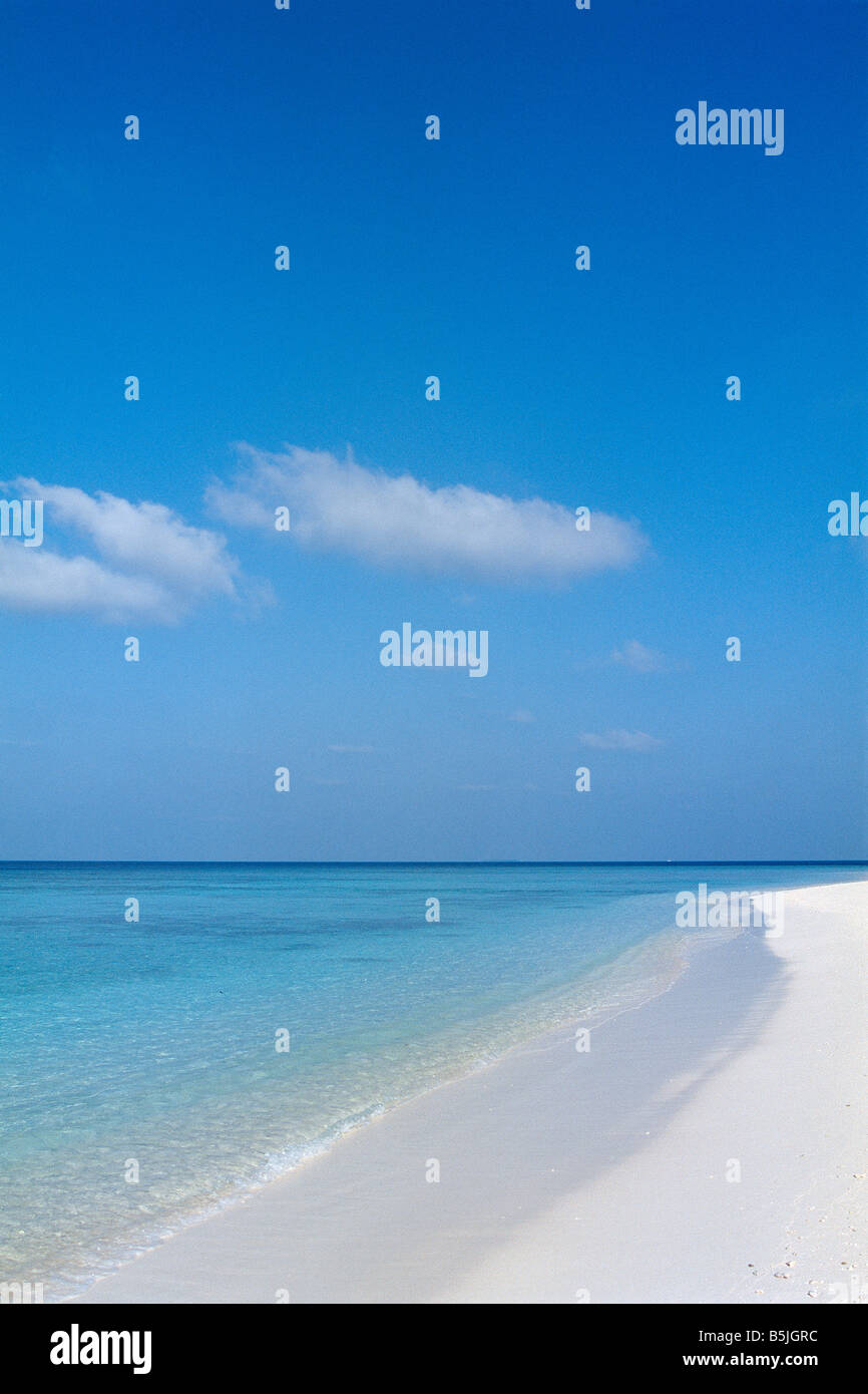 Shimmering beach maldives hi-res stock photography and images - Alamy