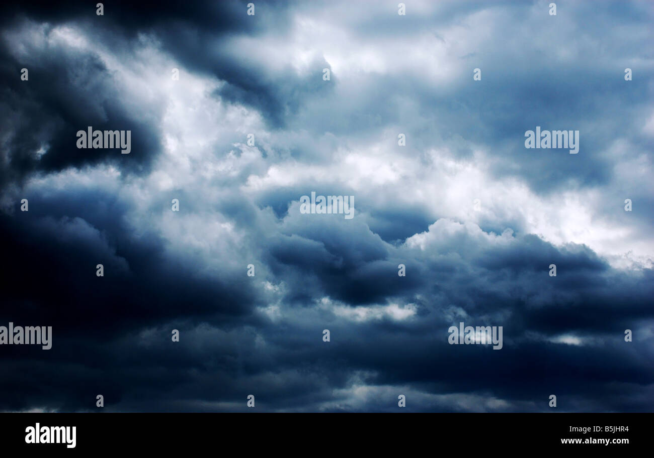 Brooding stratus hi-res stock photography and images - Alamy