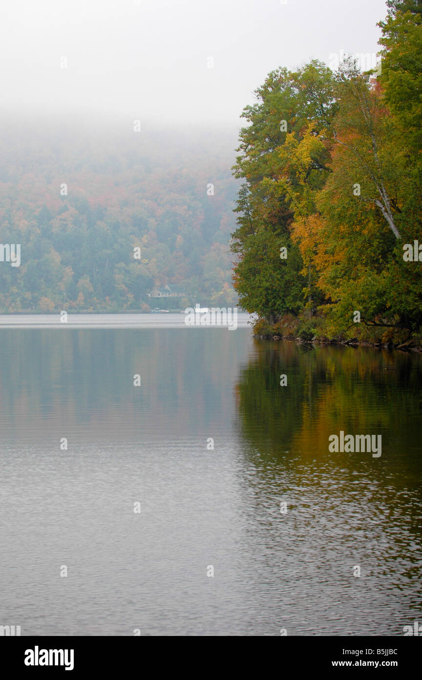 Morning mist in an Autumn scenic landscape Stock Photo - Alamy