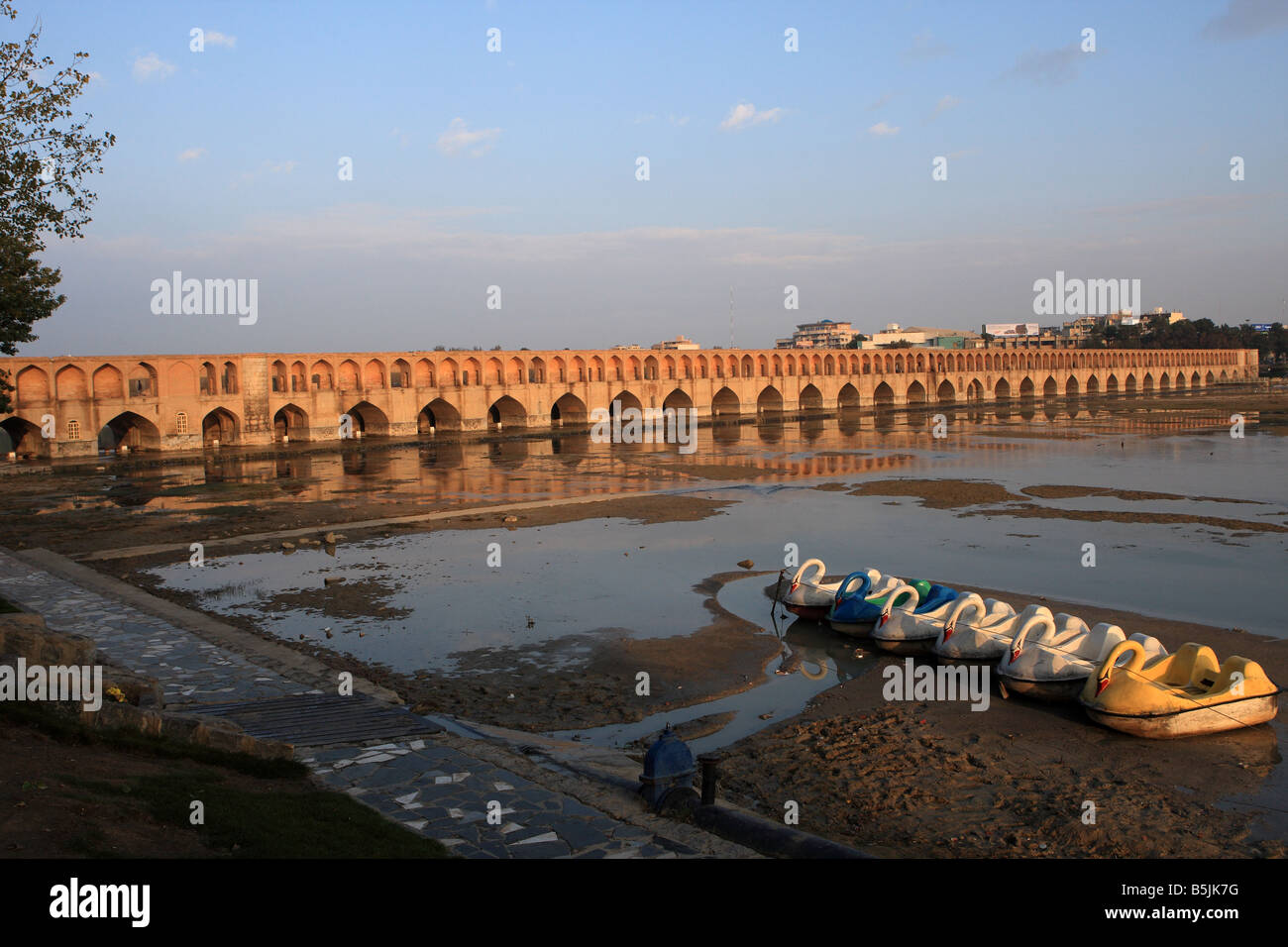 The pedestrian Si-o-Seh bridge in Esfahan . It was completed in 1602 ...