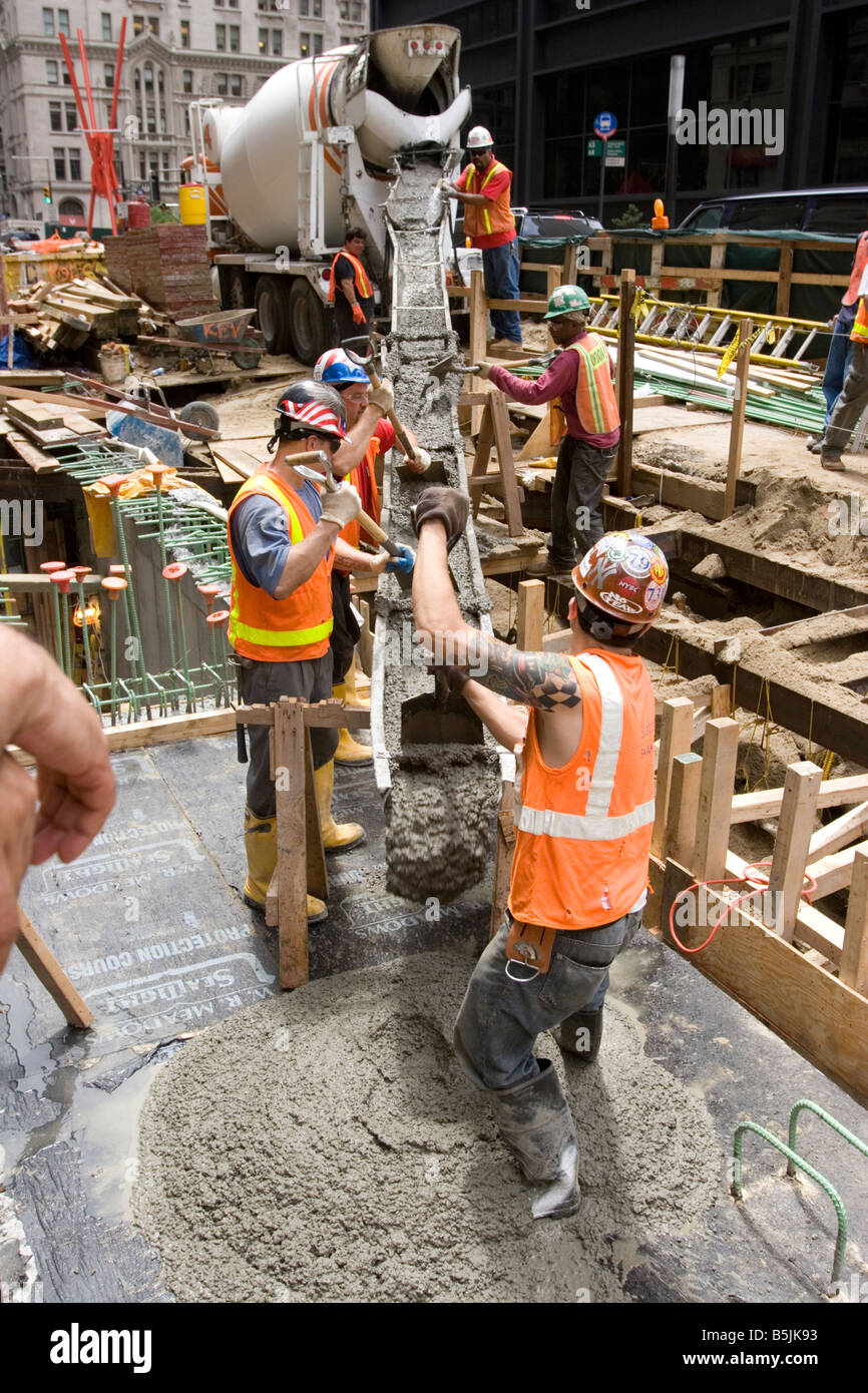 Replacing old infrastructure in crowded urban areas like New York City ...