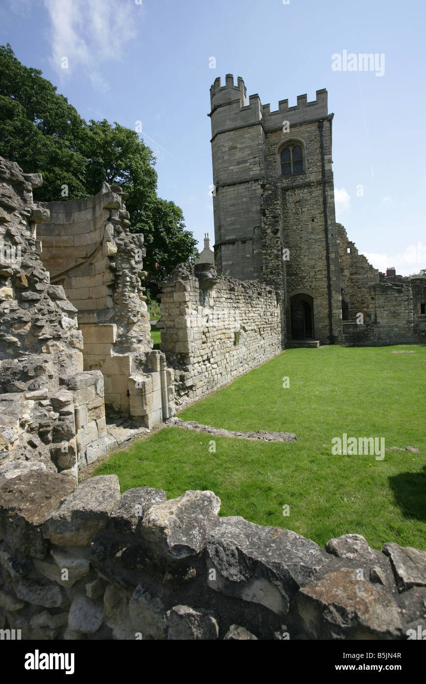 Lincoln medieval bishops palace hi-res stock photography and images - Alamy
