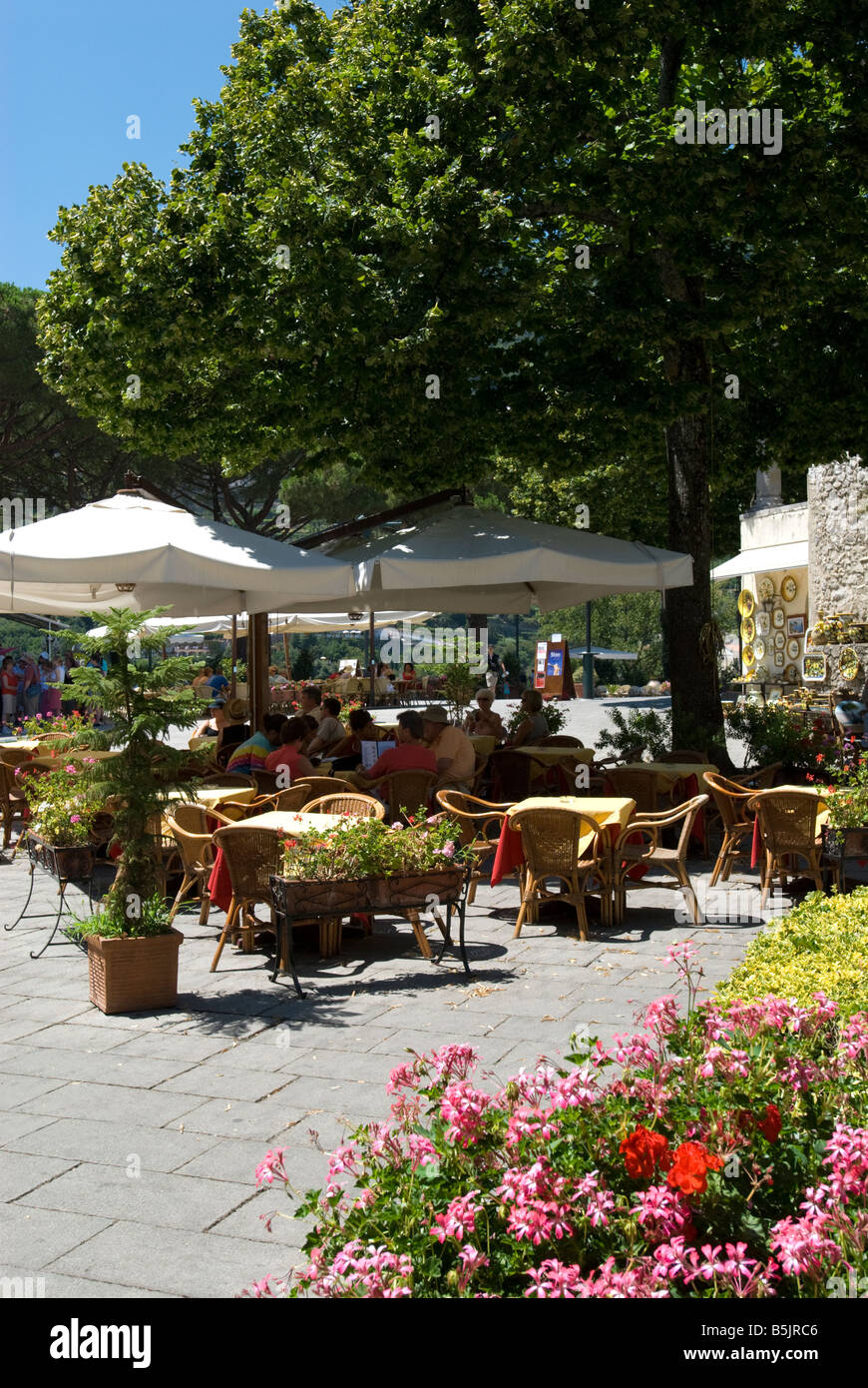 Cafe italia piazza duomo italy hi-res stock photography and images - Alamy