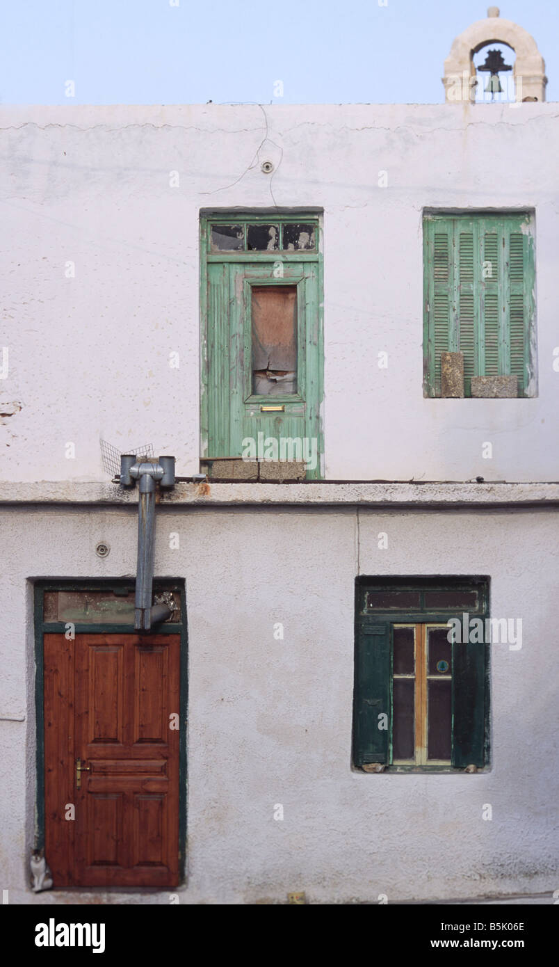 Cladding farm house crete greece hi-res stock photography and images ...