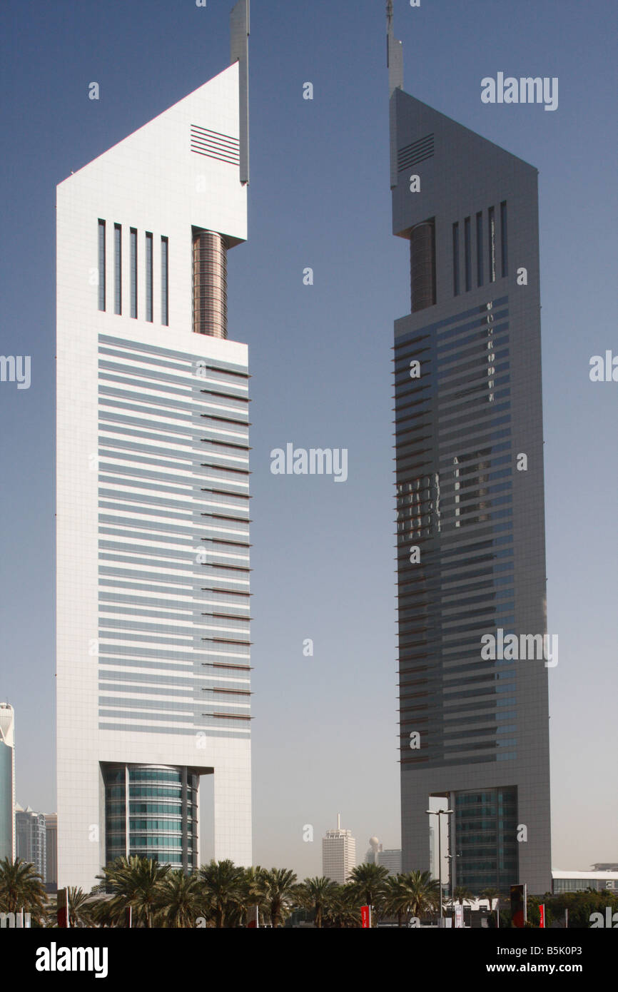 THE EMIRATES TOWERS IN DUBAI Stock Photo - Alamy