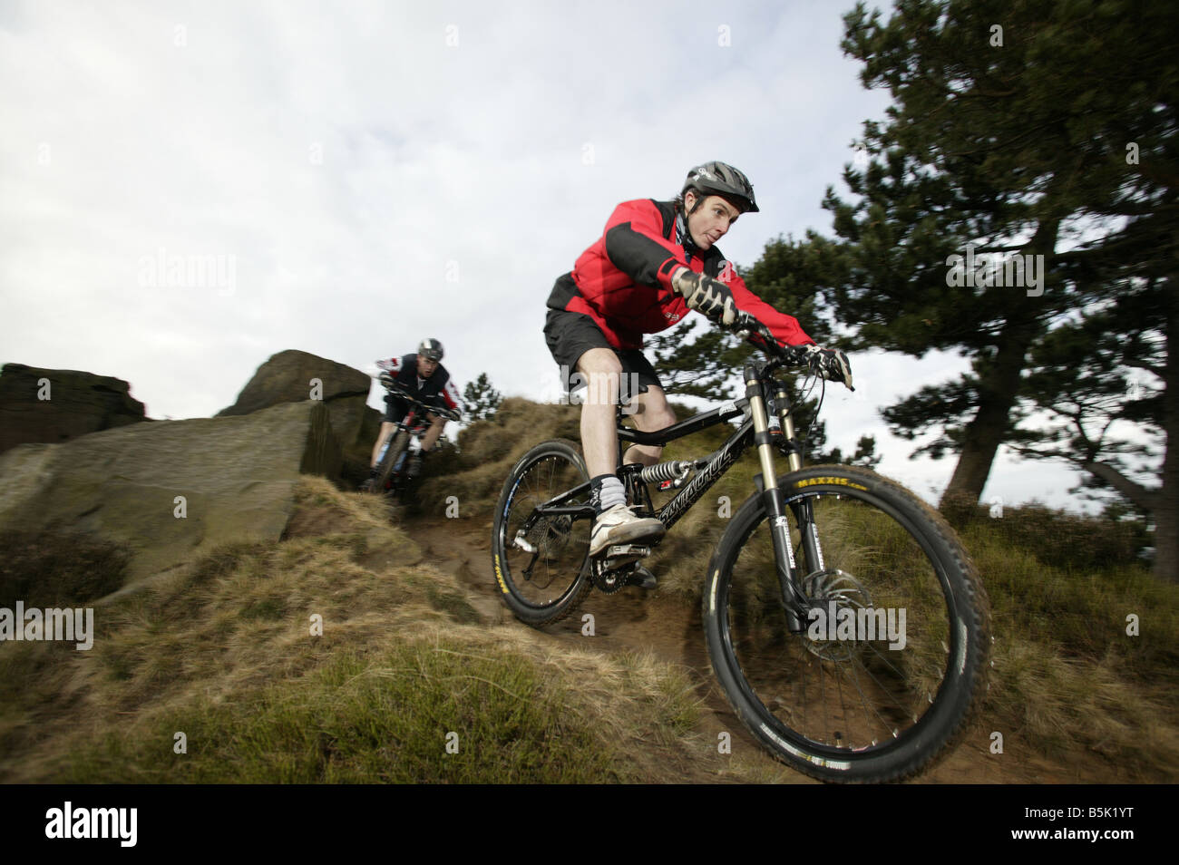 Man riding on mountainbike hi-res stock photography and images - Alamy