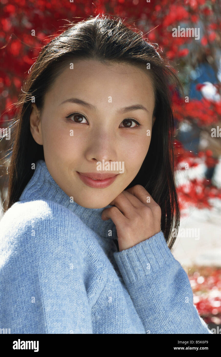 Japanese young female jumper hi-res stock photography and images - Alamy