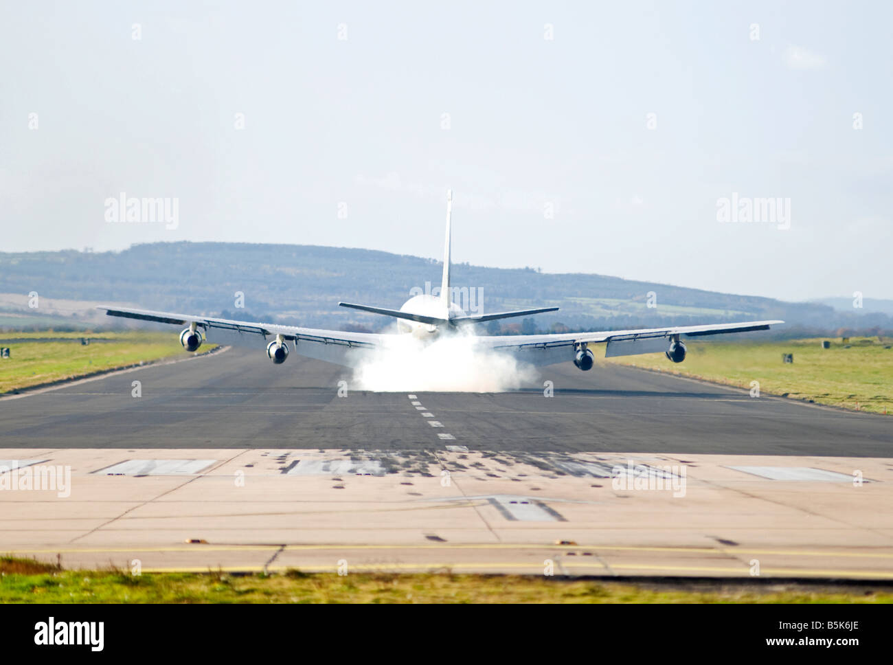 Luxembourg Boeing 707TCA CT-49A Military Aircraft Touchdown at RAF ...
