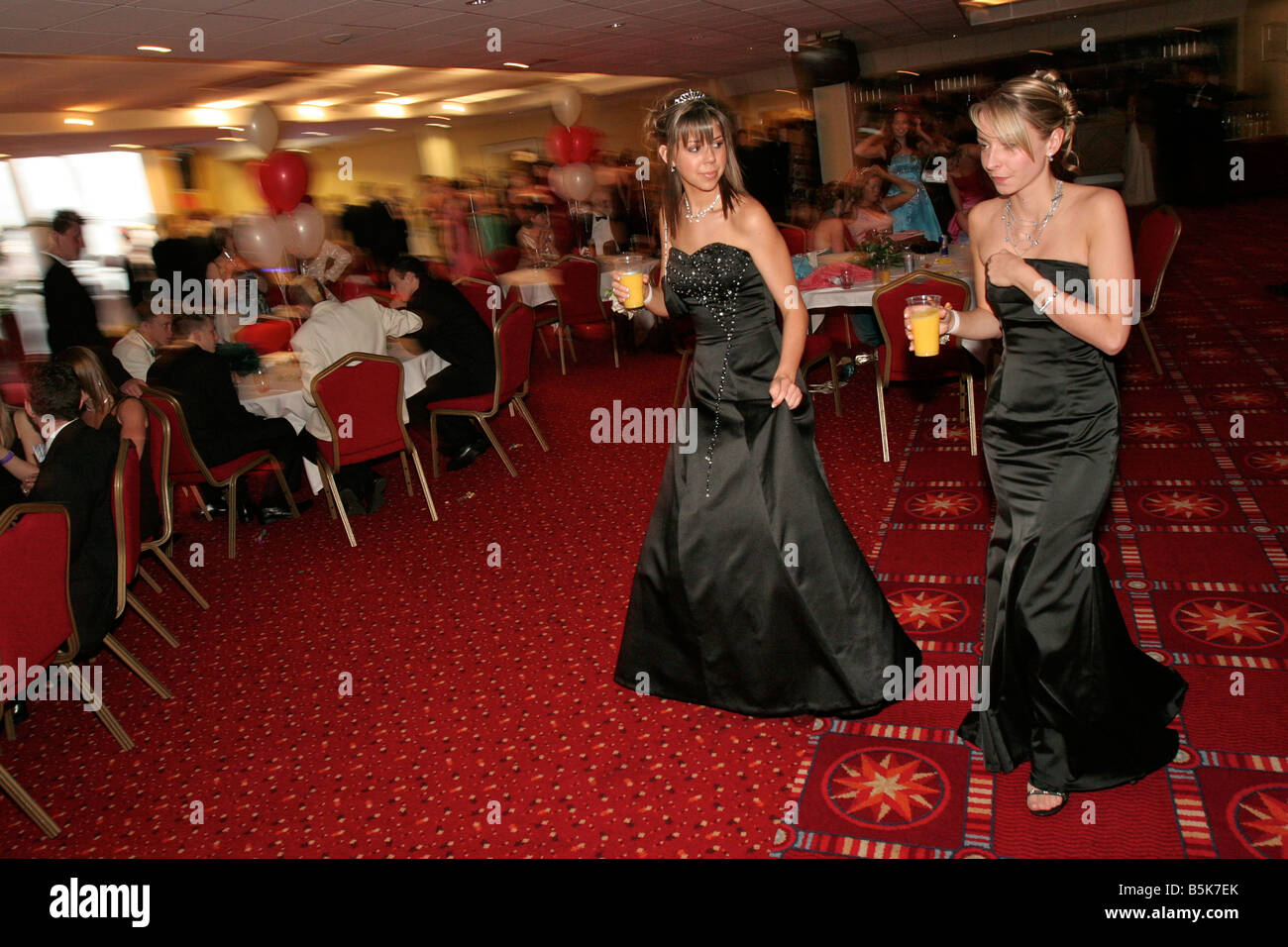 High school prom hi-res stock photography and images - Alamy