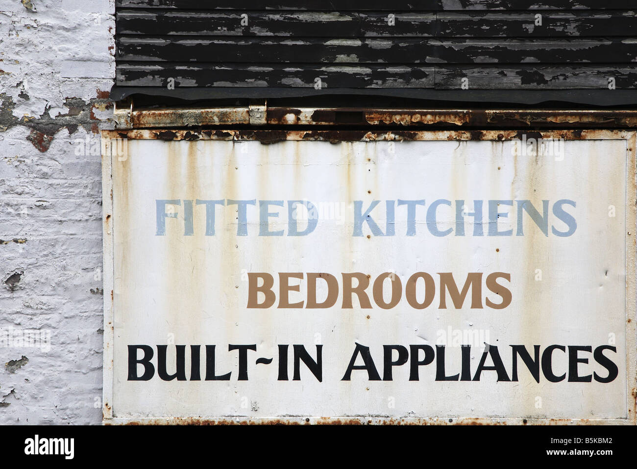 Old shop sign hi-res stock photography and images - Alamy