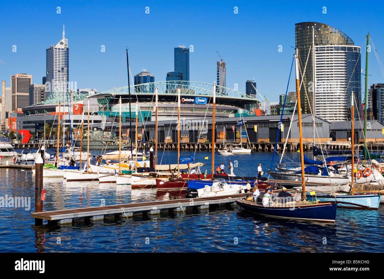 Melbourne Docklands / Victoria Harbour and the Melbourne Skyline ...
