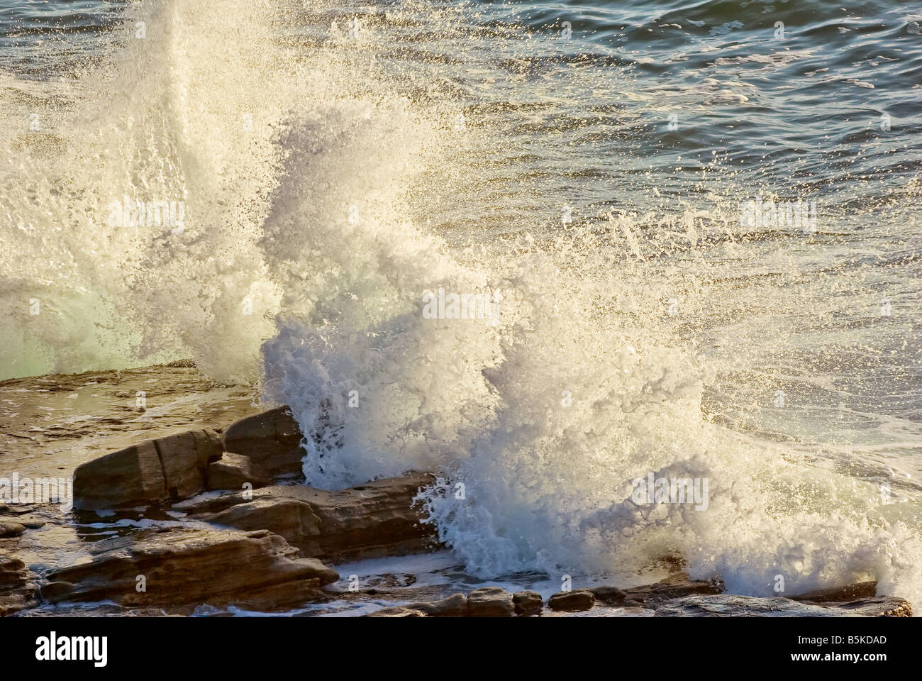 Waves coming hi-res stock photography and images - Alamy