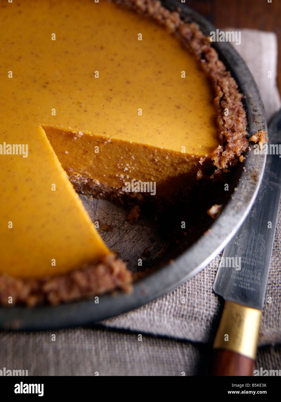 Home baked thanks giving pumpkin pie hi-res stock photography and ...