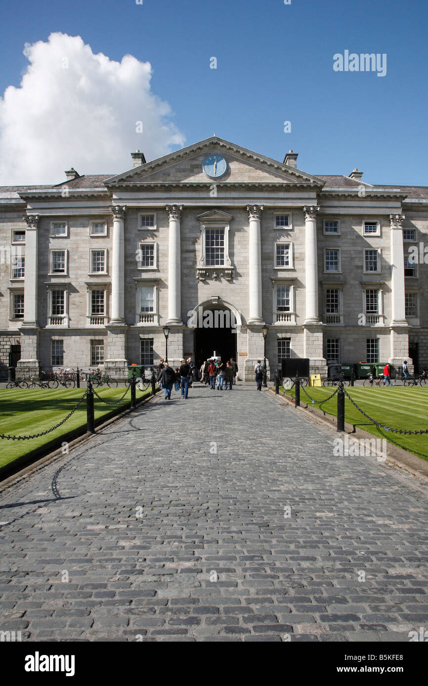 Regent House in Parliament Square in Trinity College Dublin in Dublin 2 ...