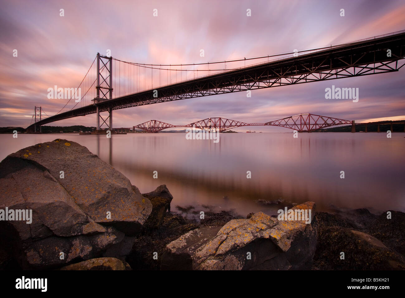 Forth bridges hi-res stock photography and images - Alamy