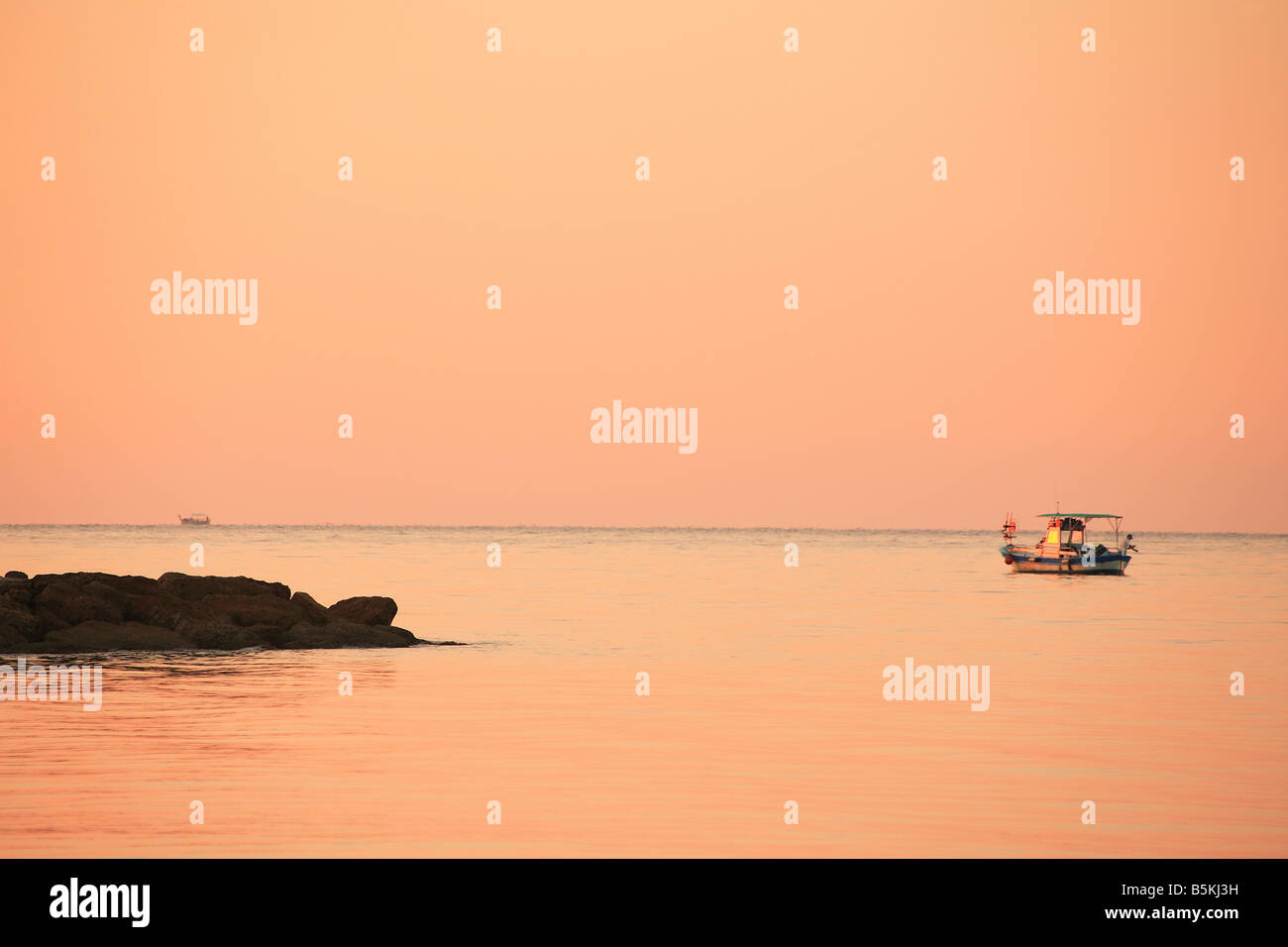 Paphos bay hi-res stock photography and images - Alamy
