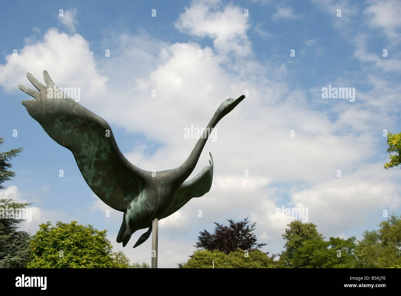 Swan statue, Bristol Zoo, England, Great Britain, UK Stock Photo - Alamy