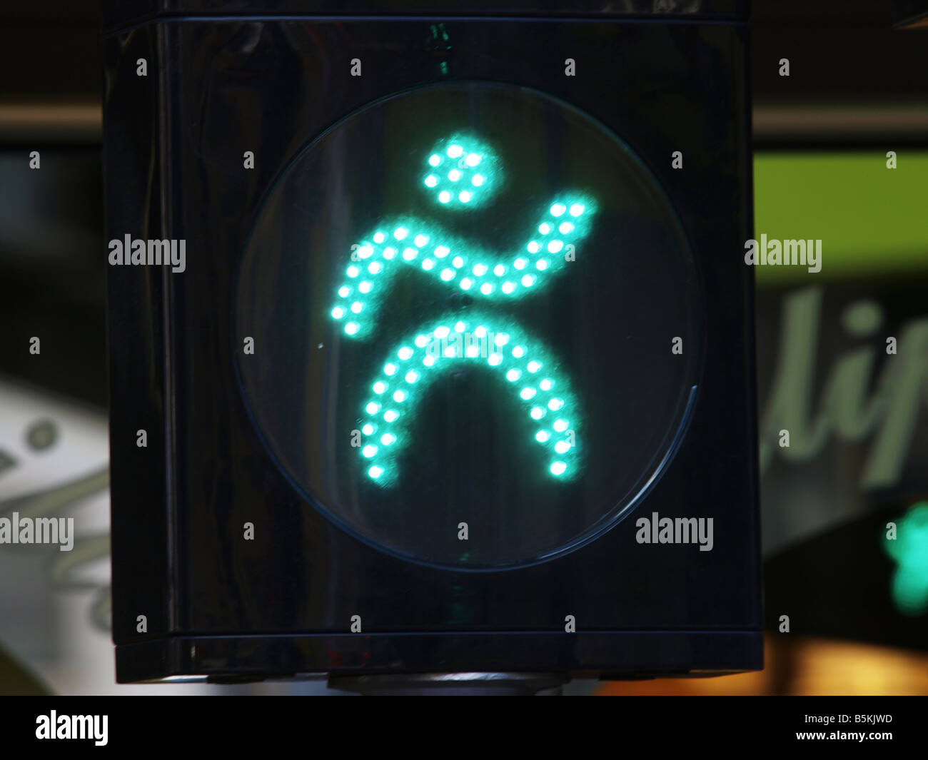 green pedestrian traffic light Stock Photo - Alamy