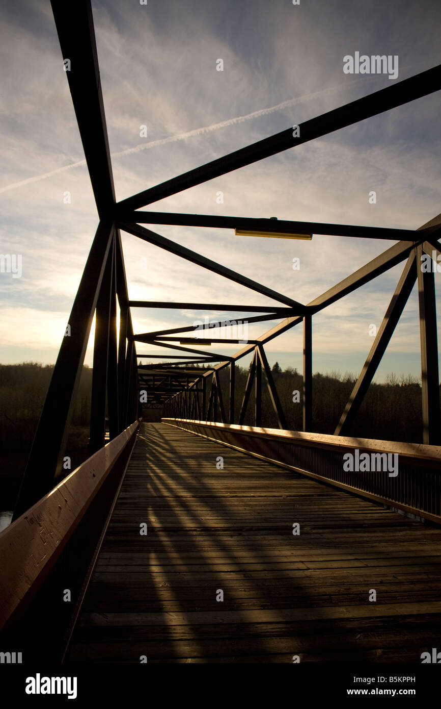 Bridge across North Saskatchewan river in Edmonton Stock Photo - Alamy