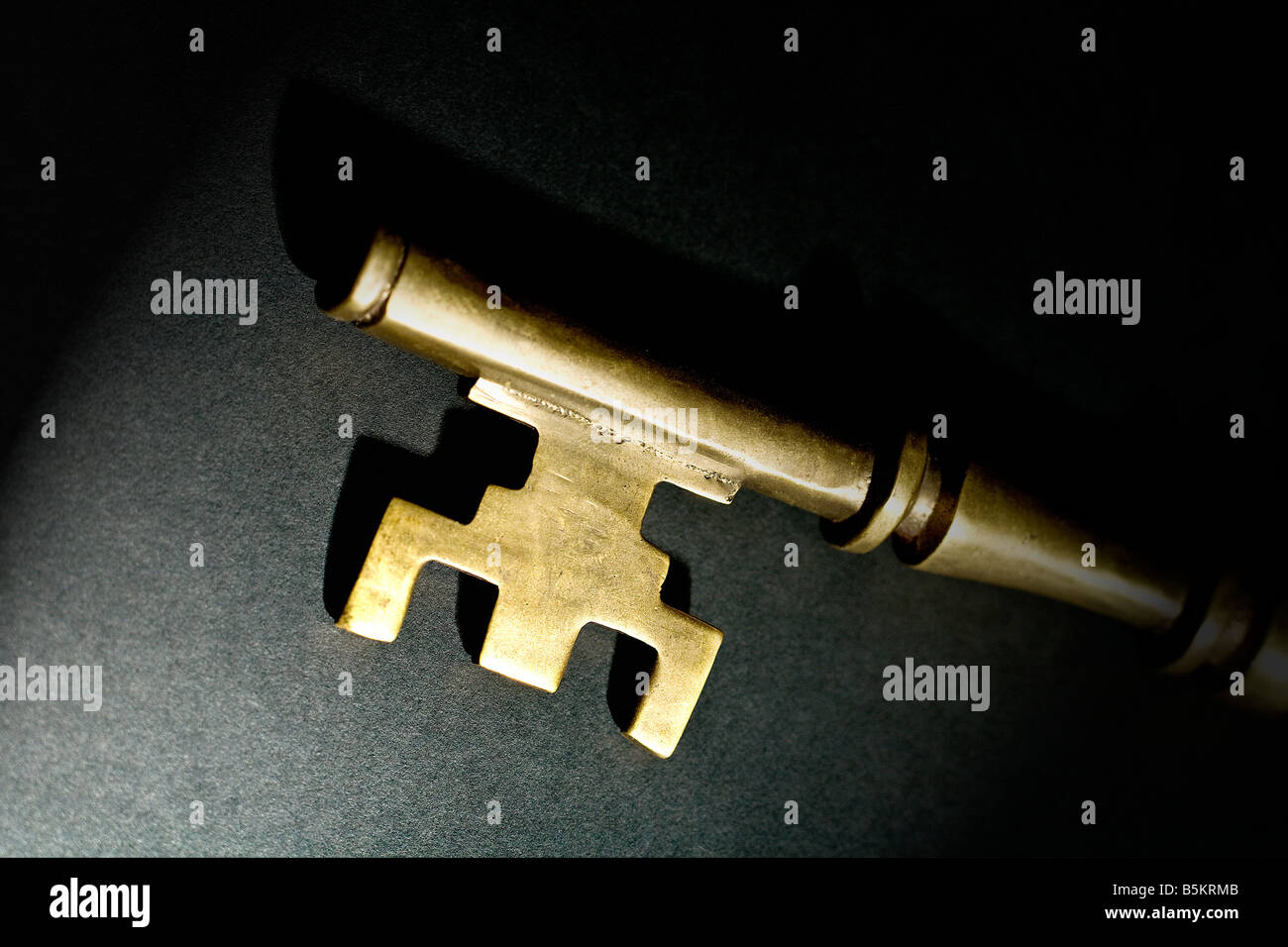 Brass key hi-res stock photography and images - Alamy