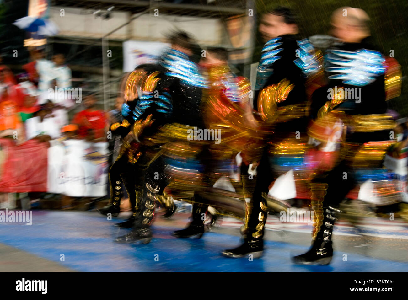 Mexican dancers in 4th of July parade Stock Photo - Alamy