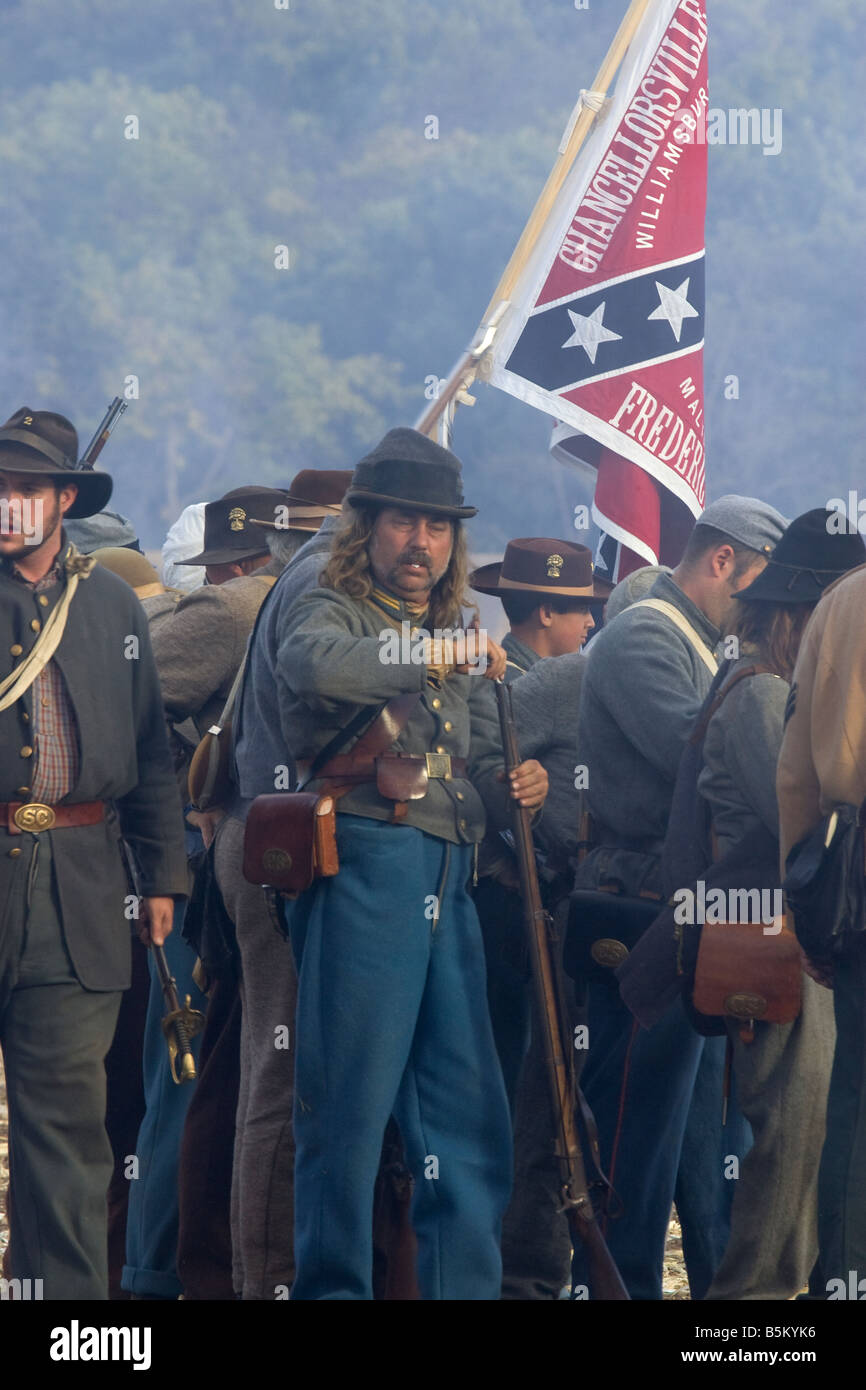 Reloading a Musket Stock Photo - Alamy