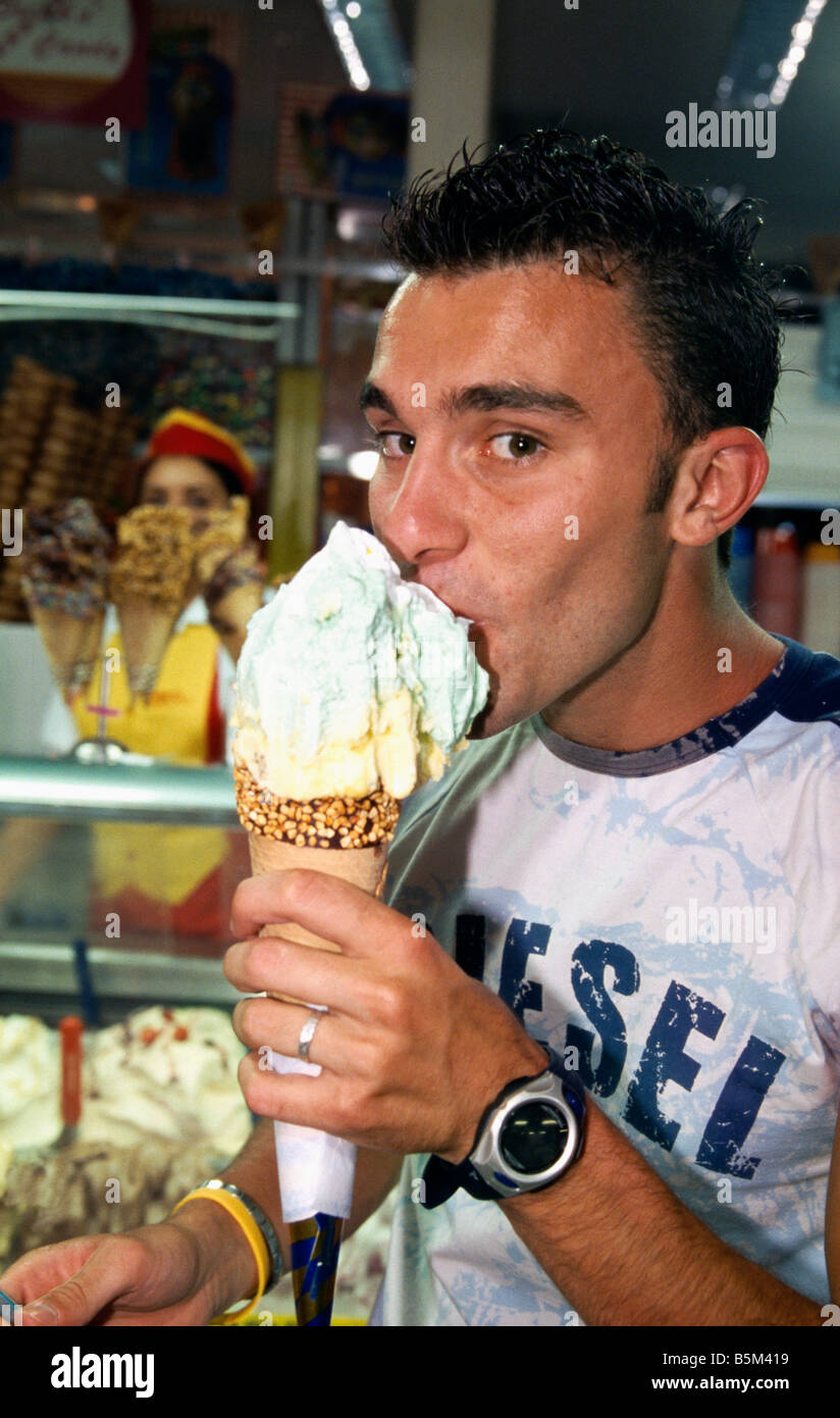 Old italian men eating hi-res stock photography and images - Alamy