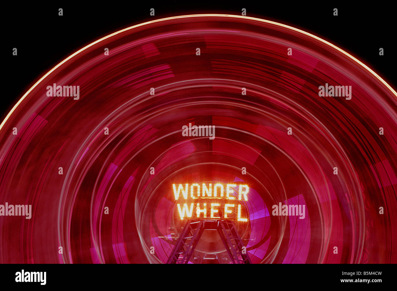 wonder wheel motion blur Coney Island Stock Photo - Alamy