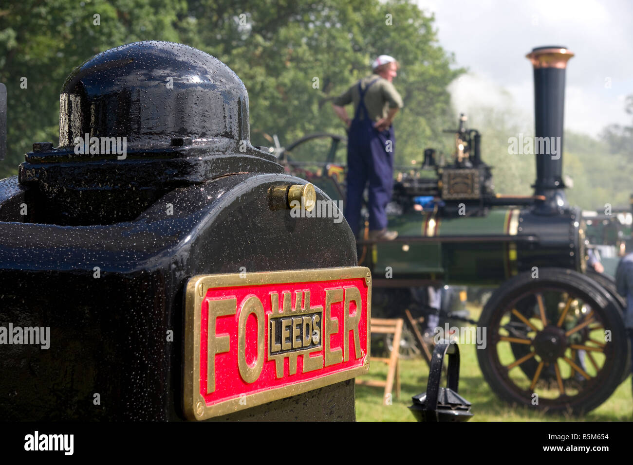 fowler leeds traction engine detail and general scene at the astle park ...