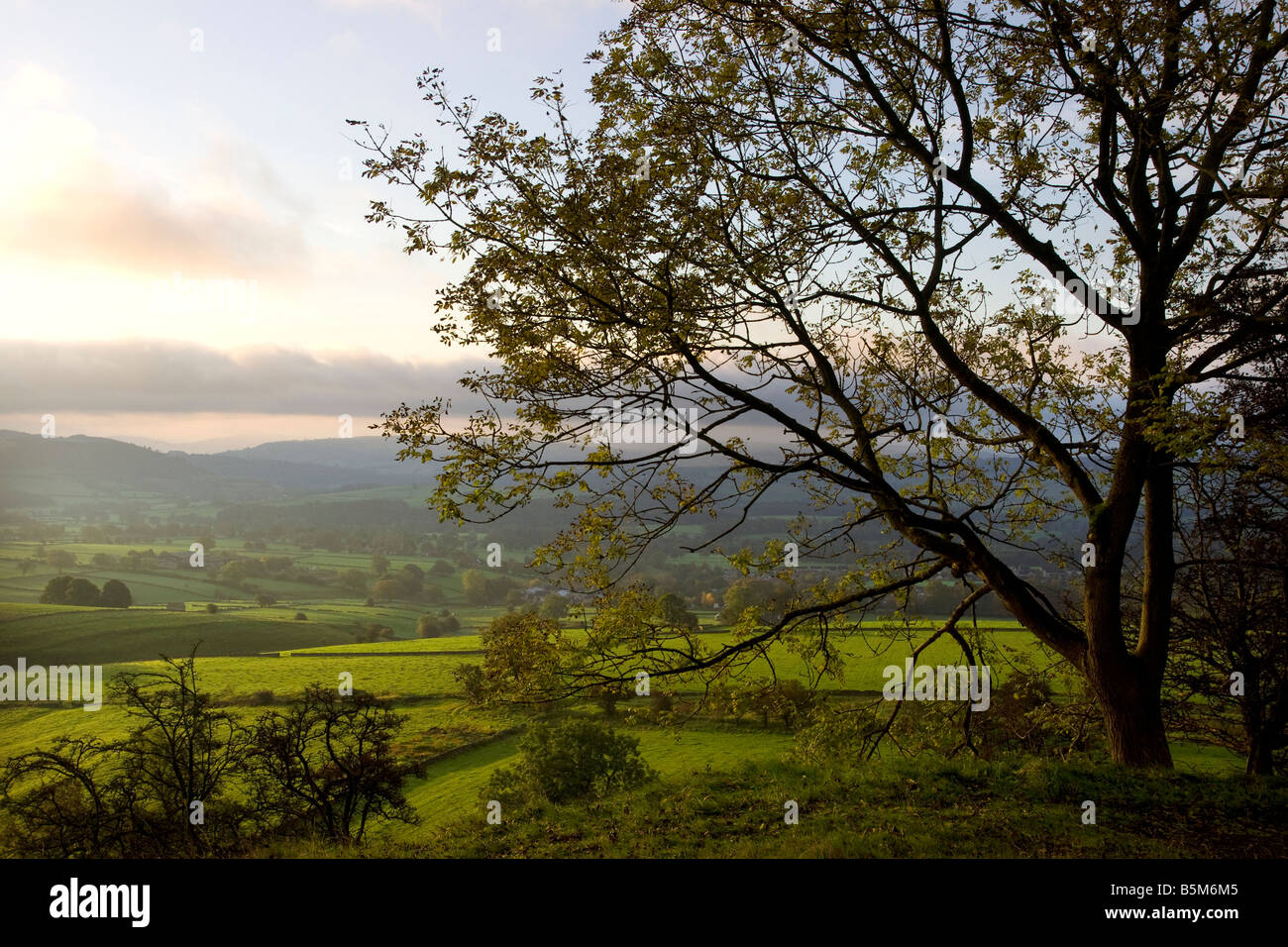 Longstone edge hi-res stock photography and images - Alamy