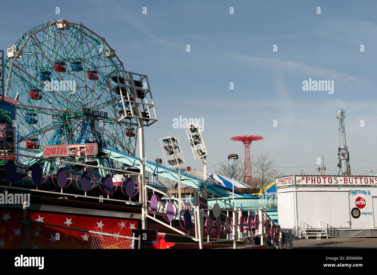coney island boardwalk astroland Stock Photo - Alamy