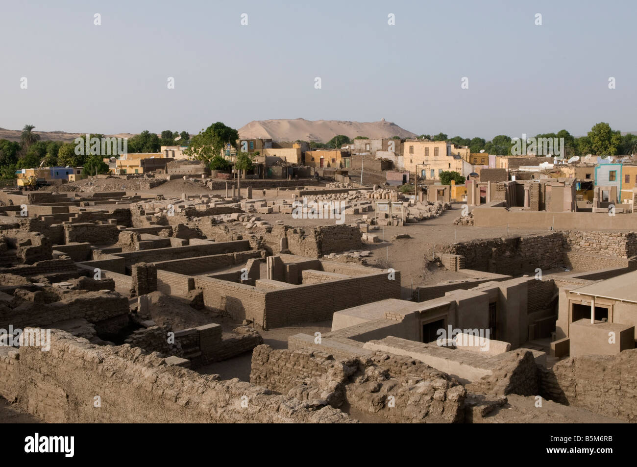 Elephantine ruins hi-res stock photography and images - Alamy