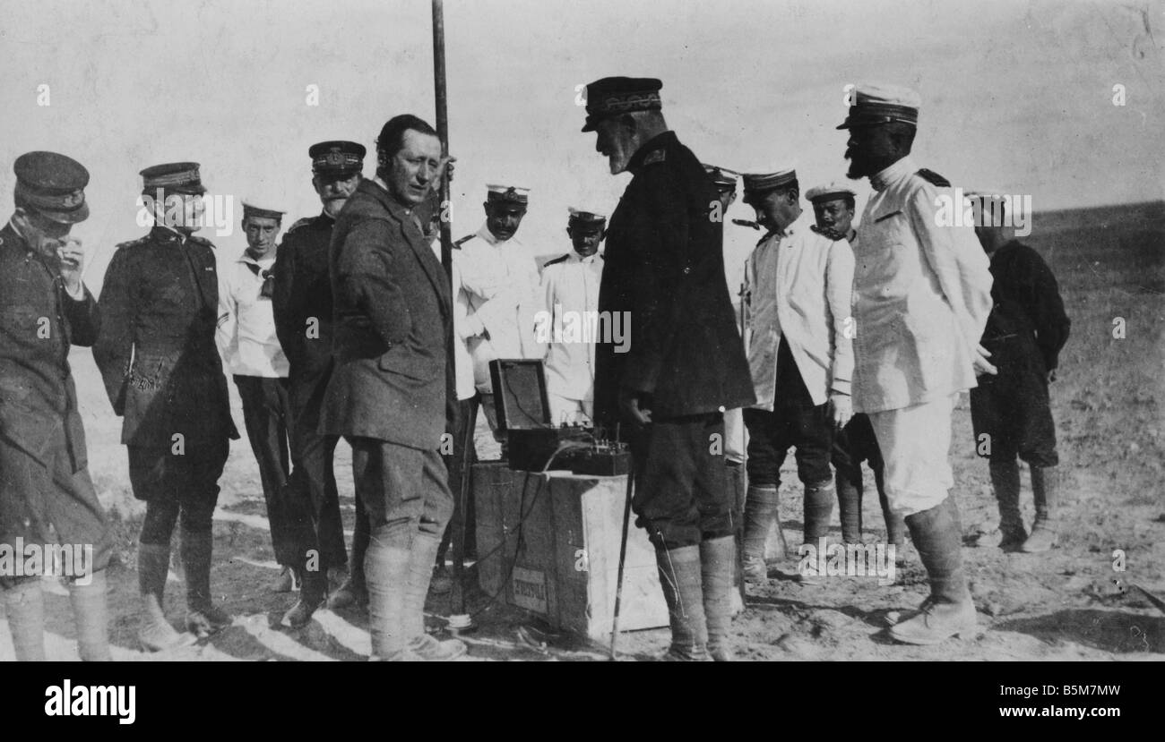 World war one radio communication hi-res stock photography and images ...