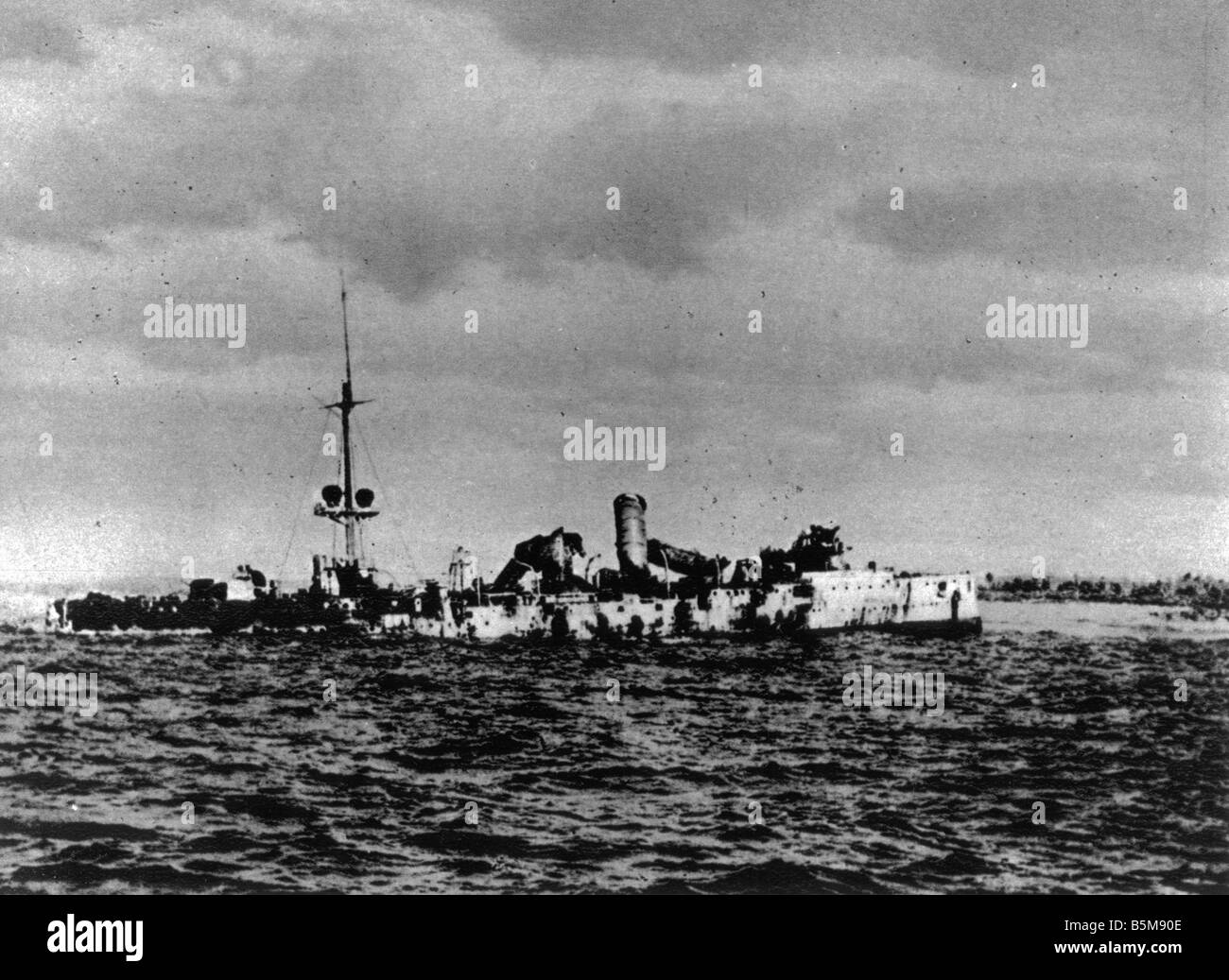 2 G55 M1 1914 5 Wreck of the German cruiser Emden 1914 History World ...