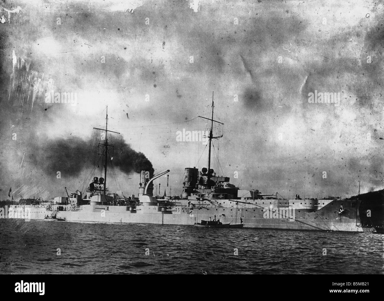 Battle cruiser hi-res stock photography and images - Alamy