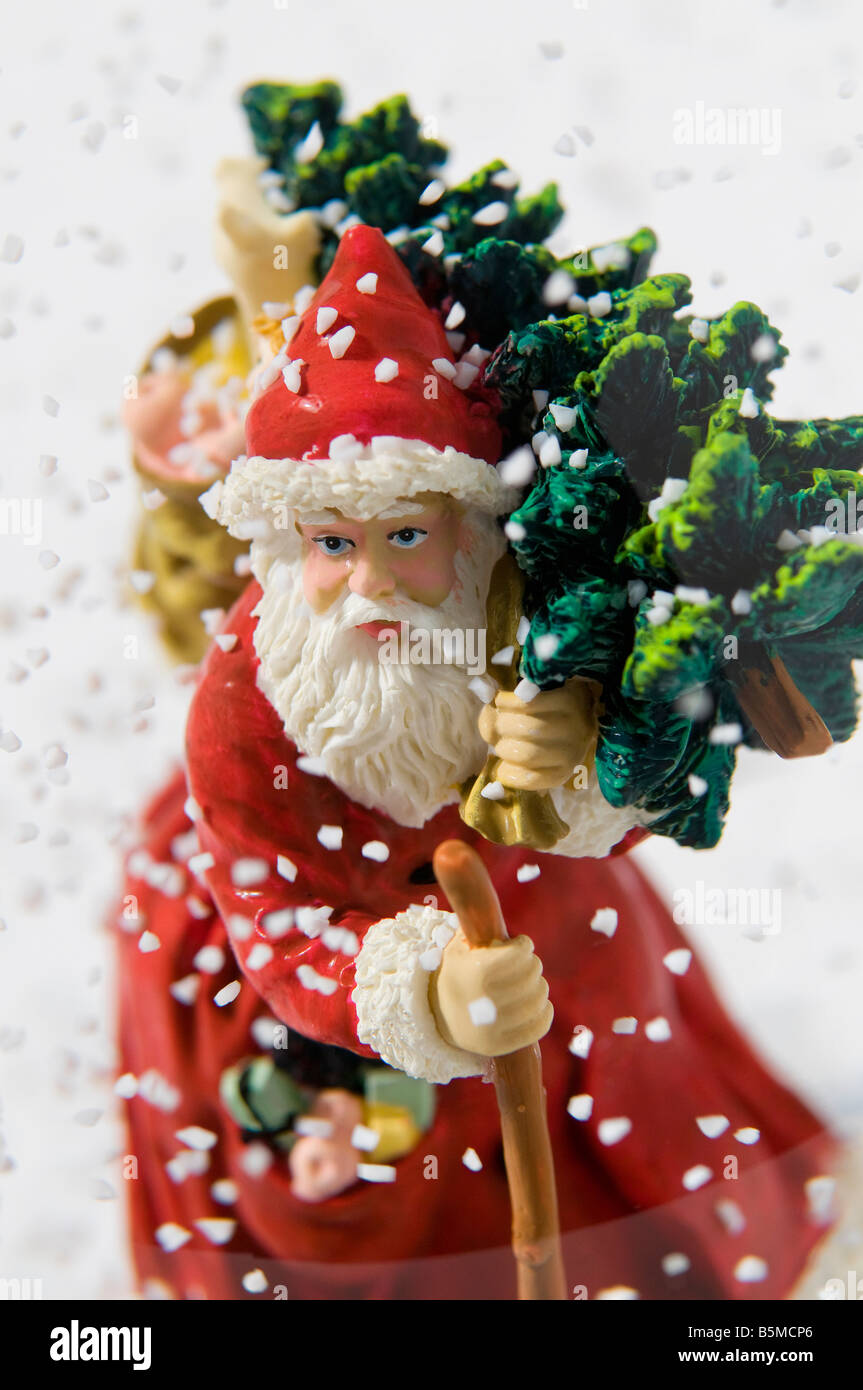 Christmas glass dome hi-res stock photography and images - Alamy