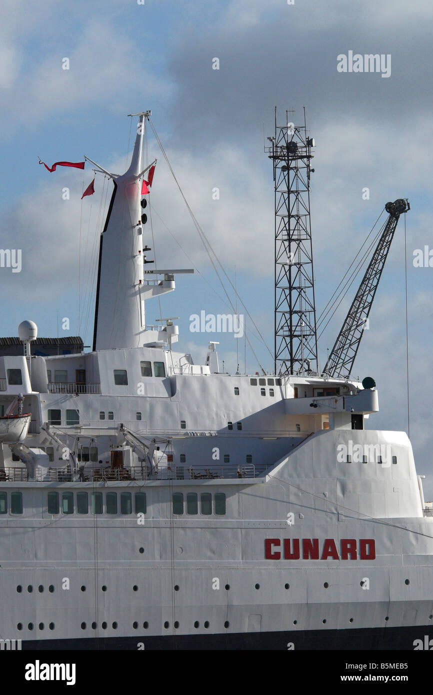 QE2 in Southampton Stock Photo - Alamy