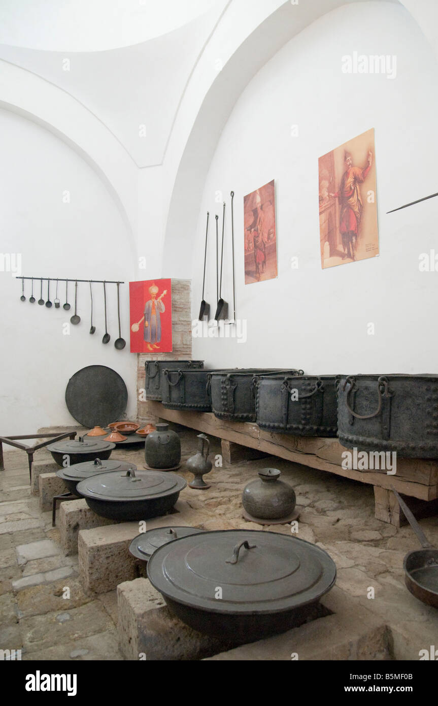 Kitchen topkapi palace hi-res stock photography and images - Alamy