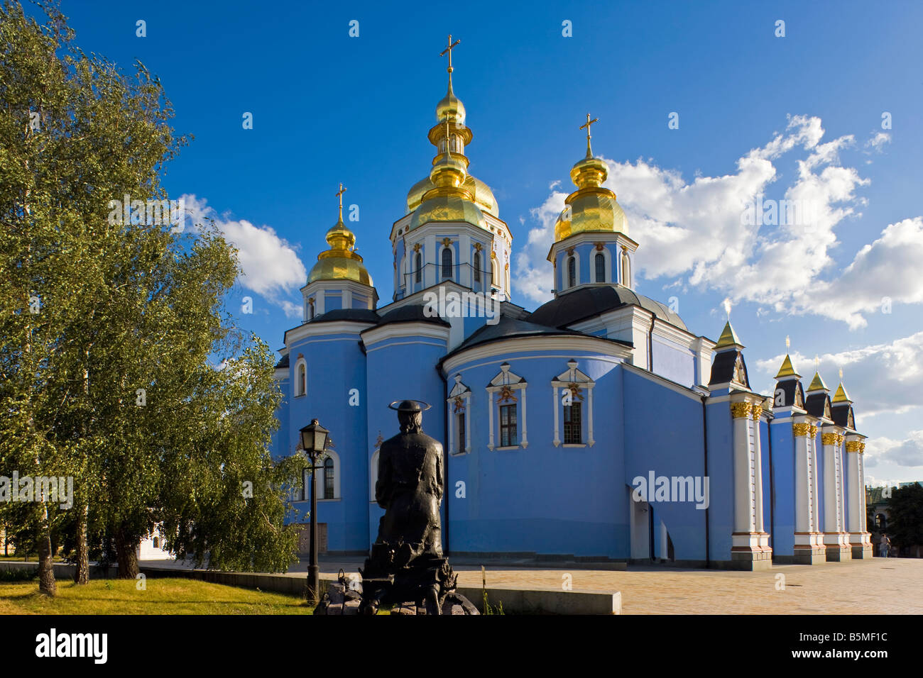 Architecture kyiv ukraine st michaels hi-res stock photography and ...