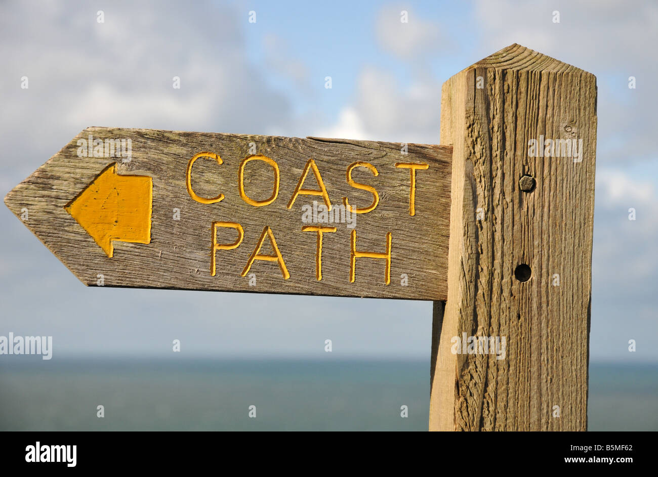 Coastal path sign hi-res stock photography and images - Alamy