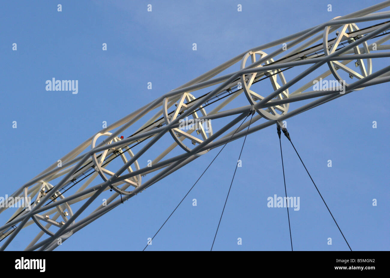 The grand arch of the New Wembley Stadium, London, England Stock Photo ...