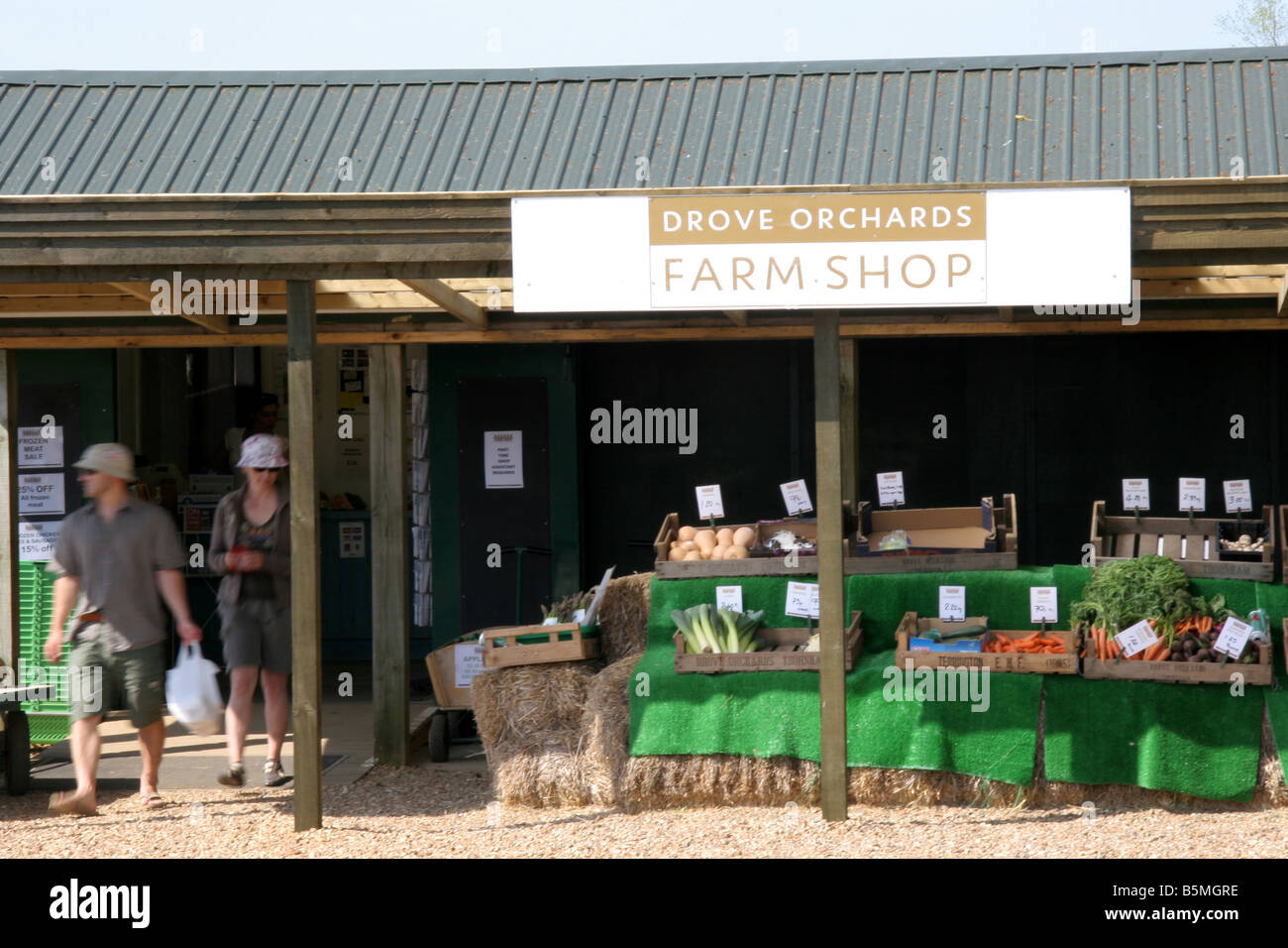 Drove Orchards farm shop in Norfolk England Stock Photo - Alamy