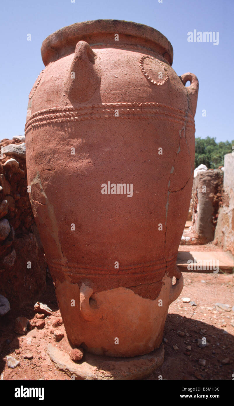 Pithoi hi-res stock photography and images - Alamy