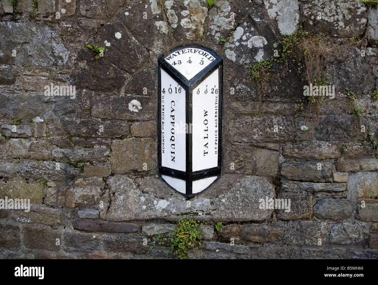 Traditional historic road sign hi-res stock photography and images - Alamy