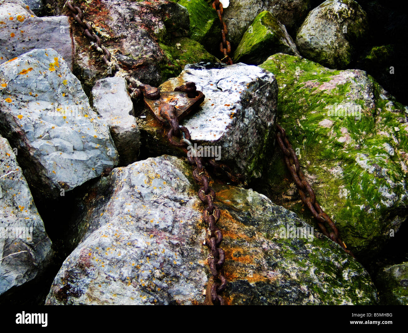 Boulders close hi-res stock photography and images - Alamy
