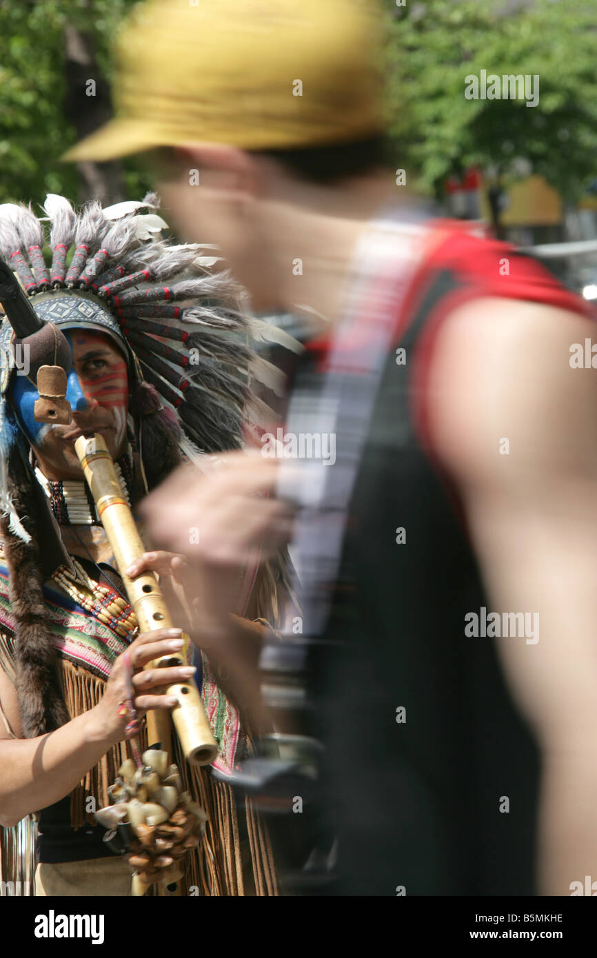 Nottingham street entertainer hi-res stock photography and images - Alamy