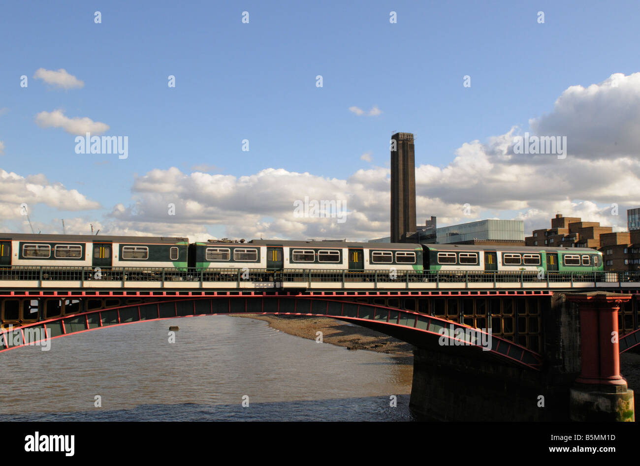 Train crossing Blackfriars Bridge London UK Stock Photo - Alamy