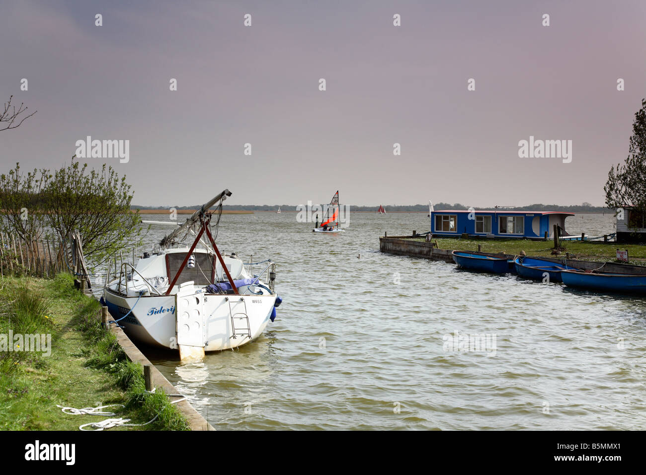 Broads water hi-res stock photography and images - Alamy