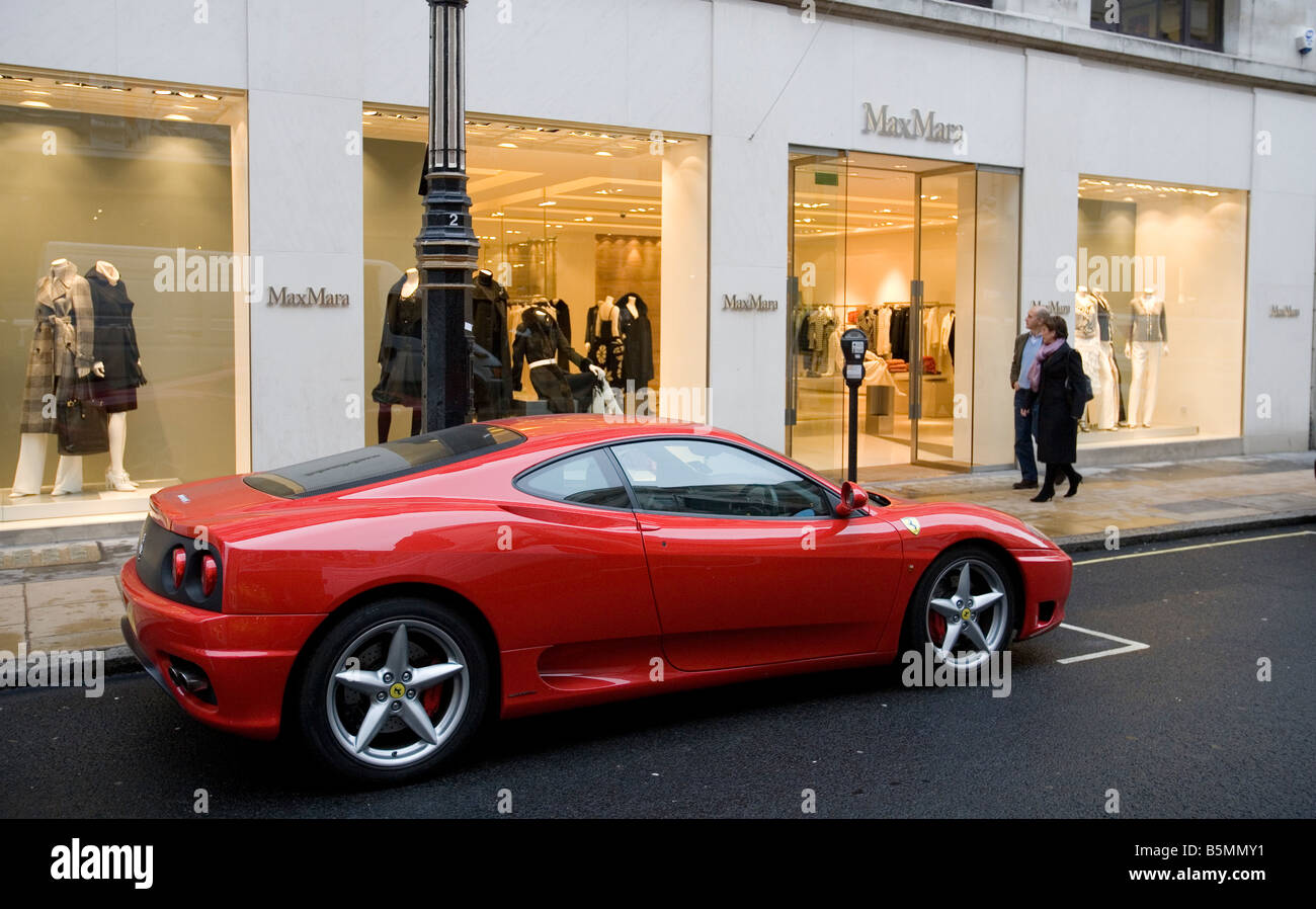 Ferrari parked hi-res stock photography and images - Alamy