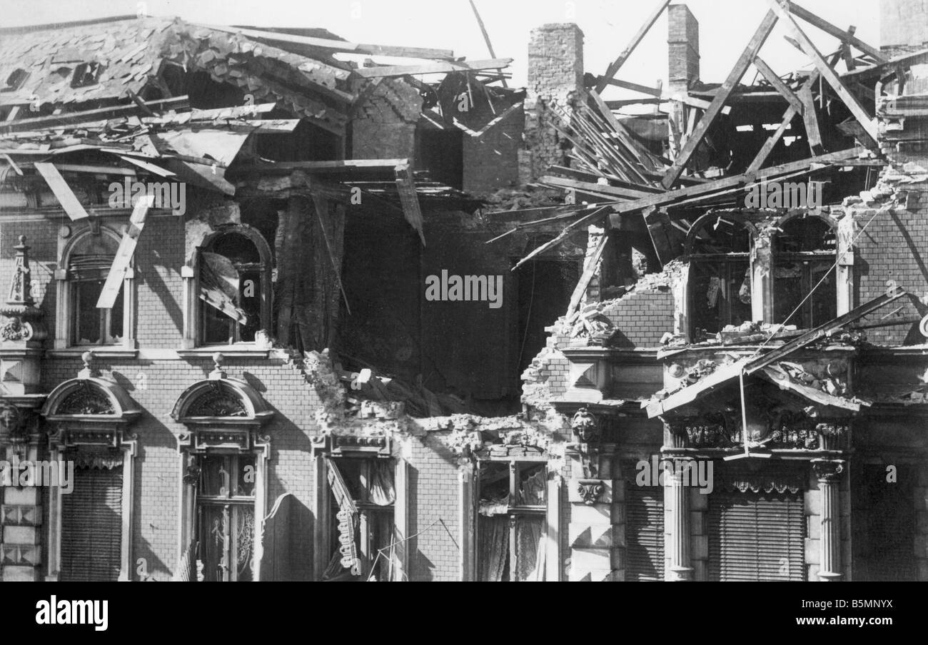 World war 1 destroyed house hi-res stock photography and images - Alamy